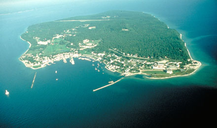 Mackinac Island & More - Peoria Charter Travel